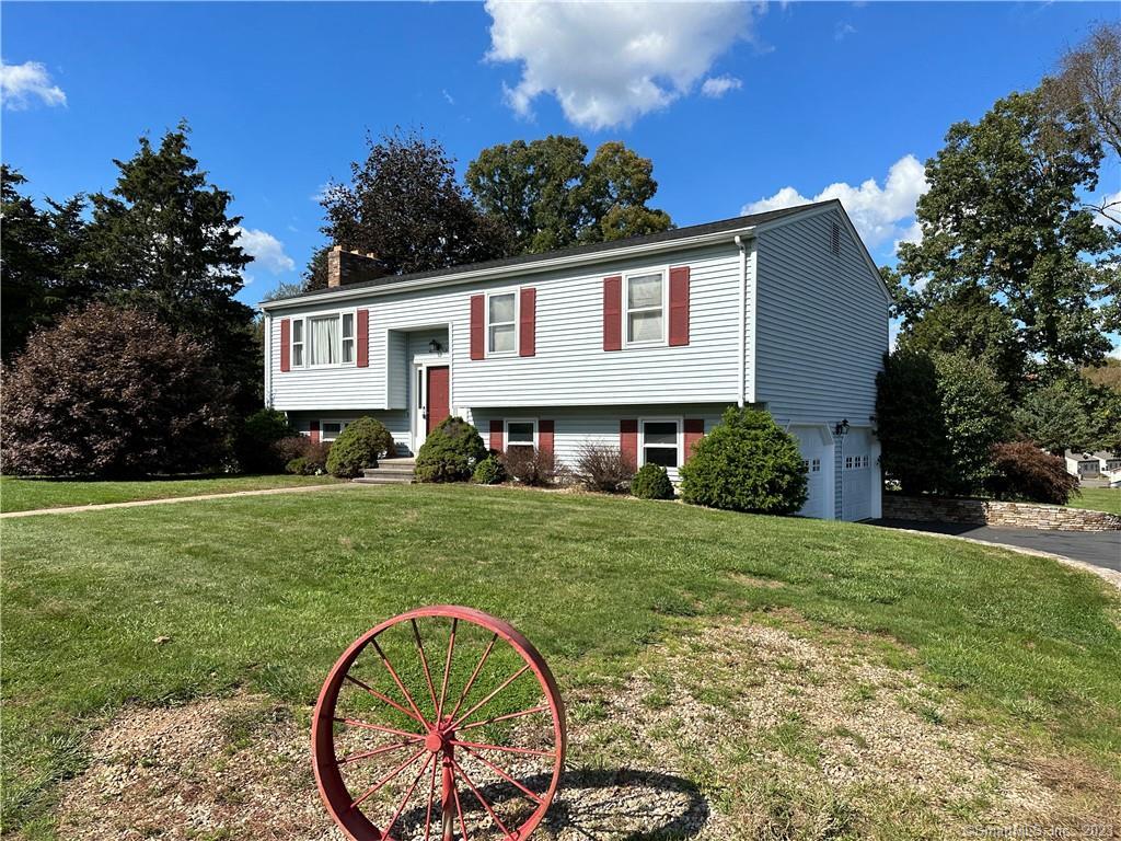 44 Hall Berlin CT 06037 | Closed