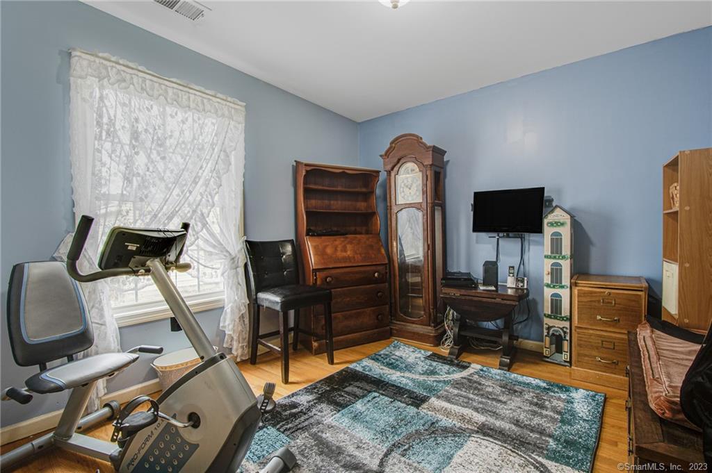 456 Connecticut Newington CT 06111 | Active